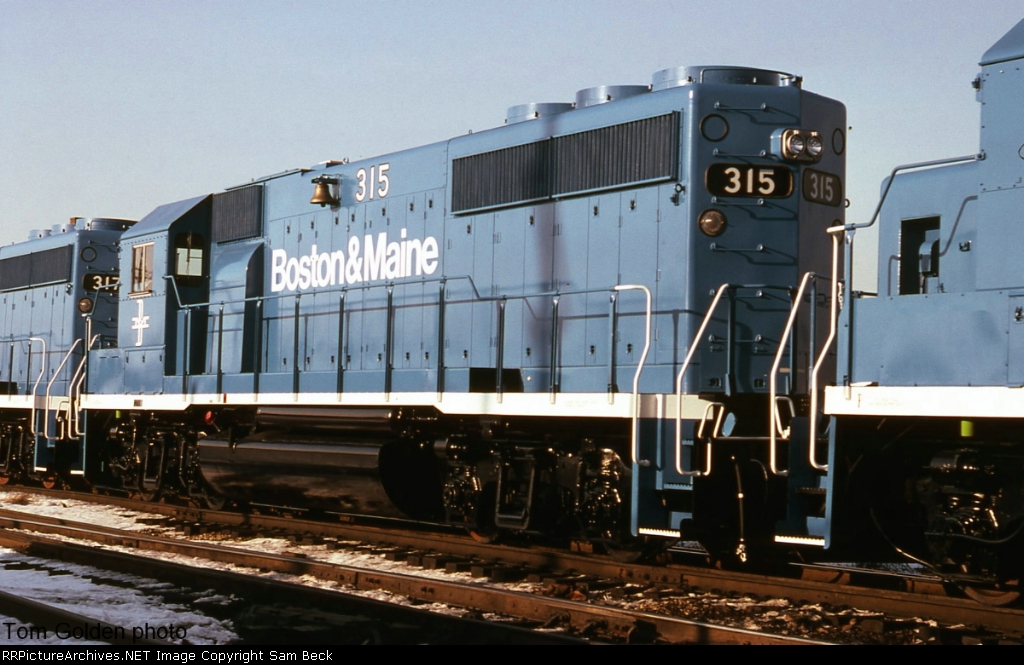 BM 315--New GP40-2